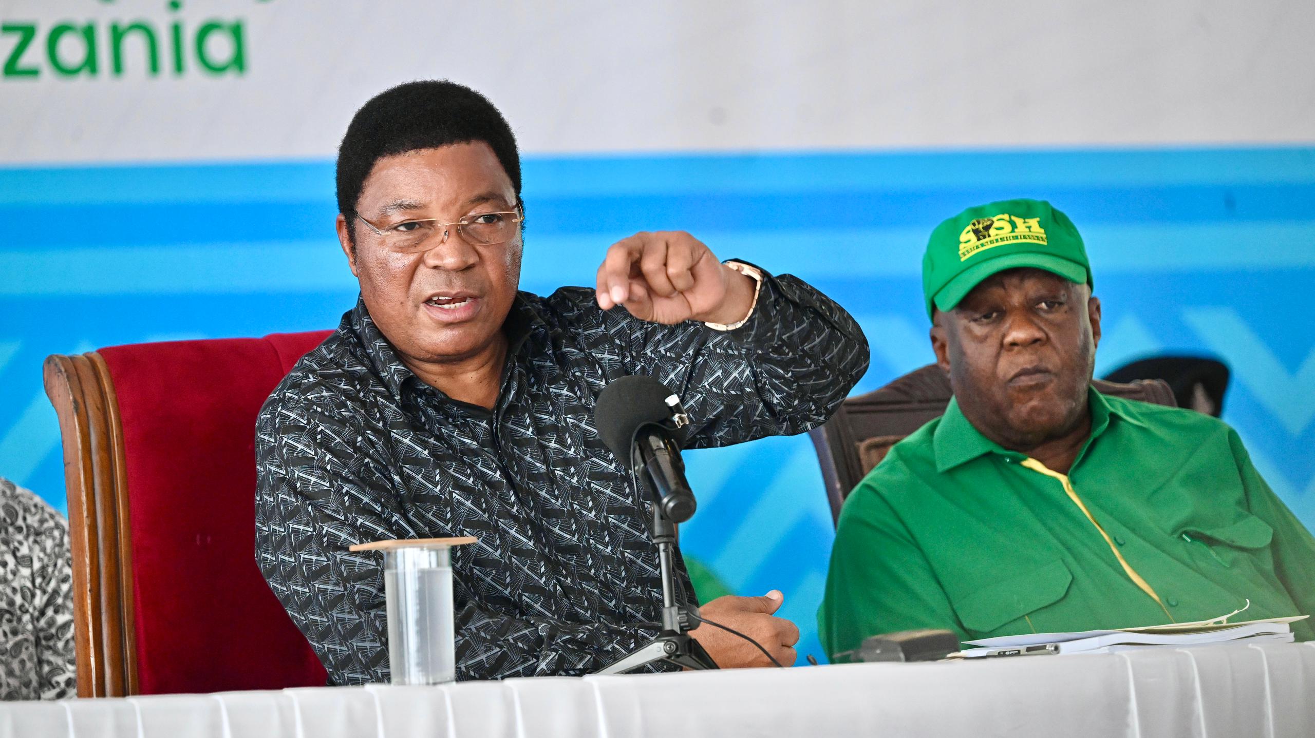 Majaliwa Asisitiza Matumizi ya Mifumo ya Kieletroniki Katika Makusanyo ...