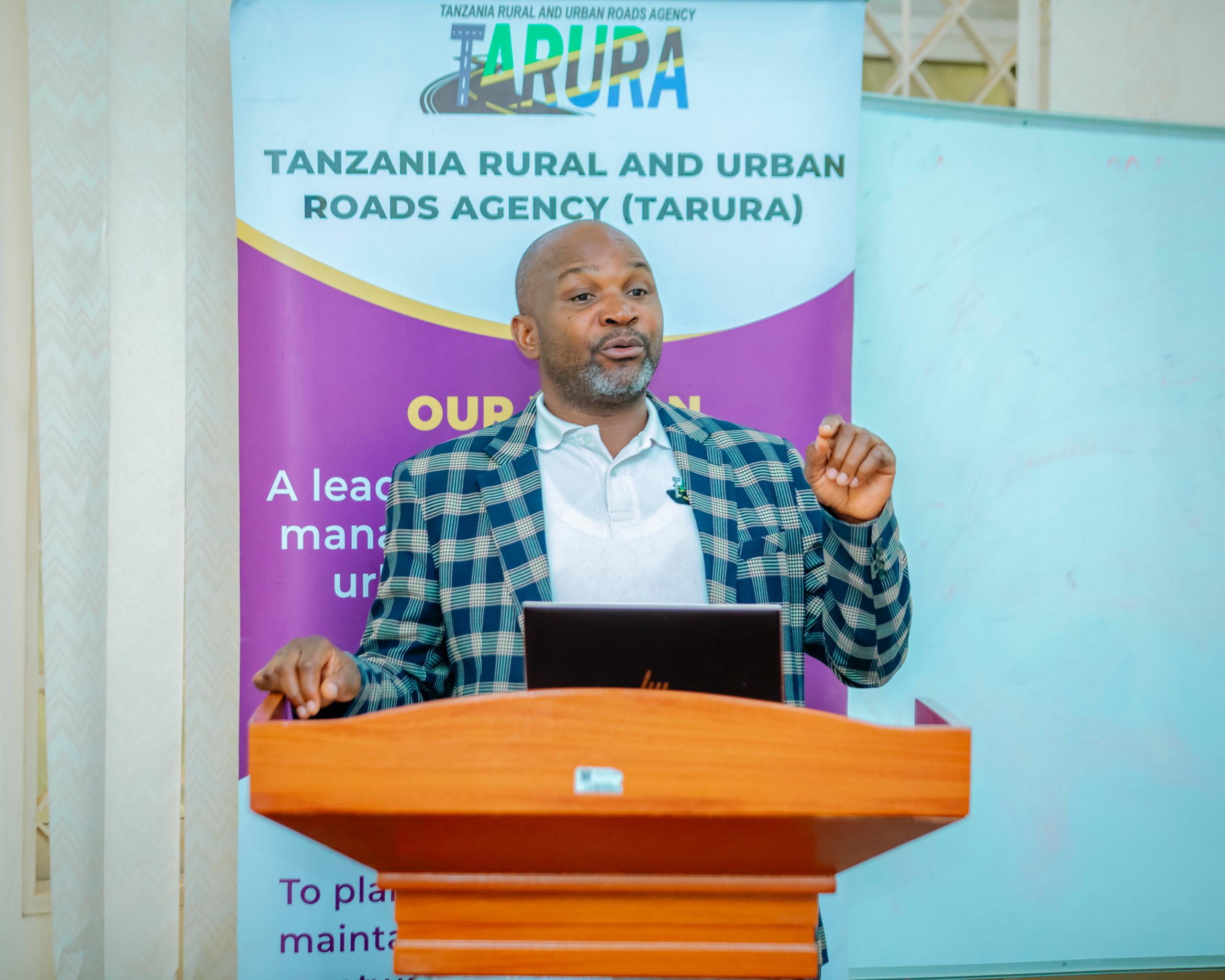 TARURA Yaimarisha Upitikaji Miundombinu Ya Barabara | Habari Tanzania ...