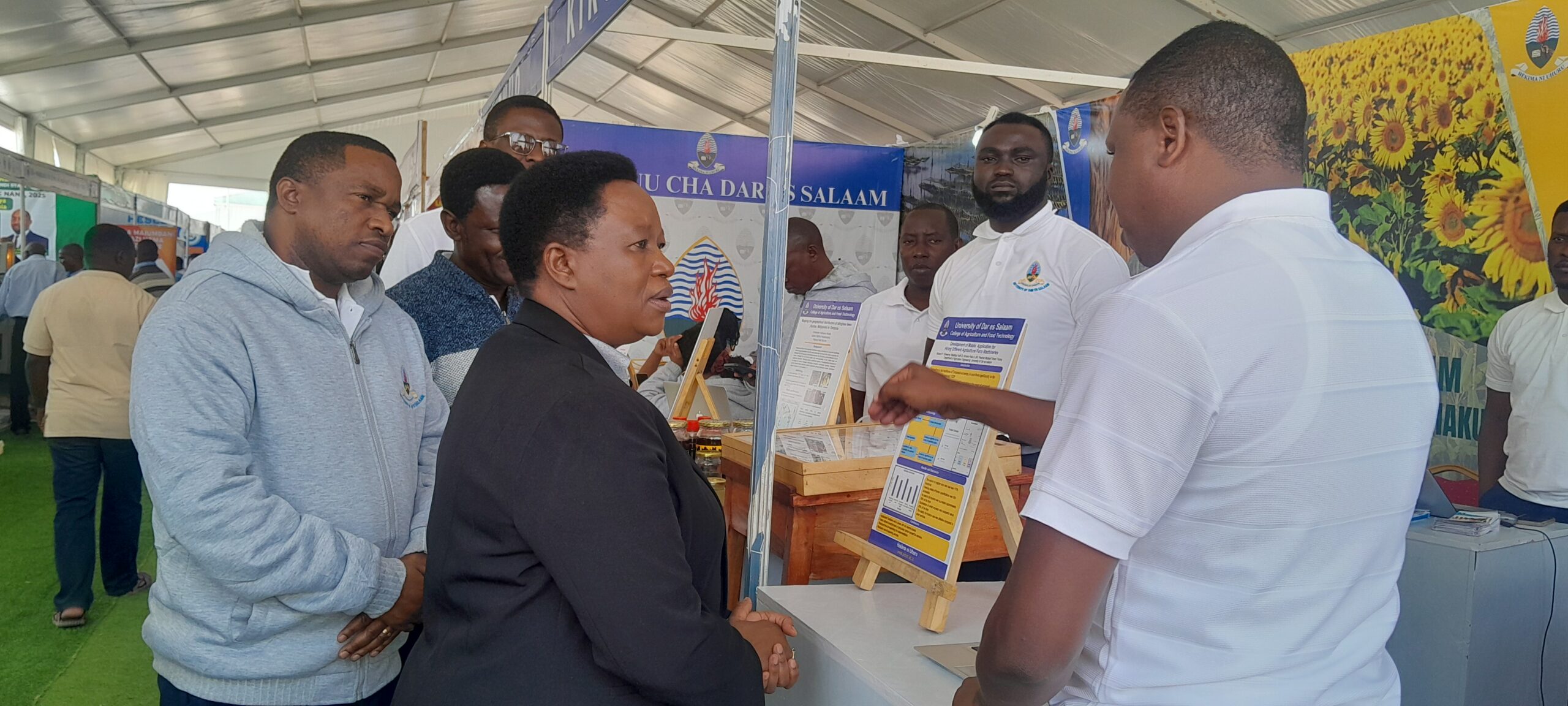 Profesa Nombo Atembelea Banda la UDSM, 88 Dodoma | Habari Tanzania 24-12-2025 | Mfanyakazi Tanzania